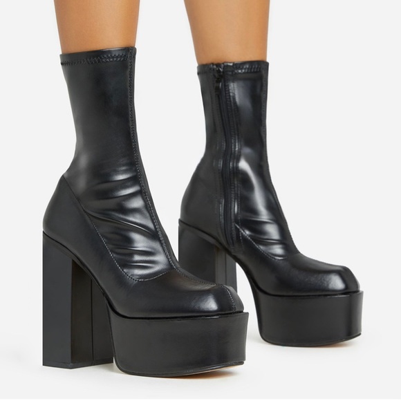 Shoes | Black Platform Bootie | Poshmark